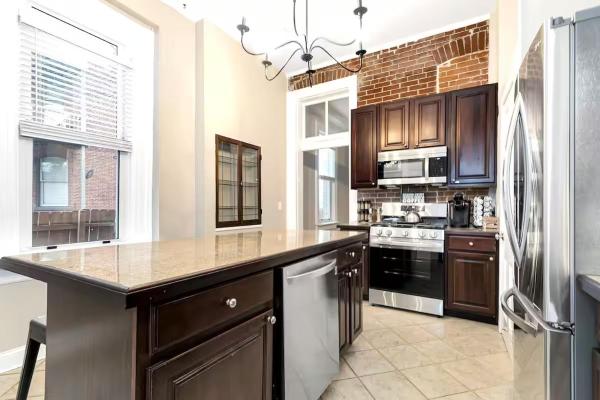 The Gathering Spot Downtown St. Louis By Staylage - St. Louis, MO