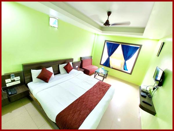 Hotel Deep-ganga Near Sea Beach And Jagannath Temple -Lift & Parking Facility - Fully Air Conditioning Luxuary Rooms - Best Hotel In Puri - Puri