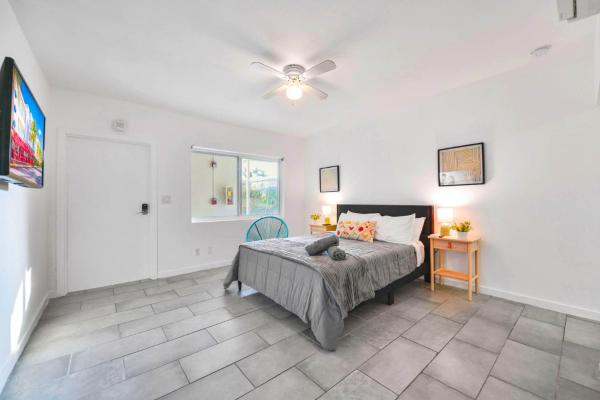 Charming Studio With Relaxed Comfort - Miami Gardens, FL