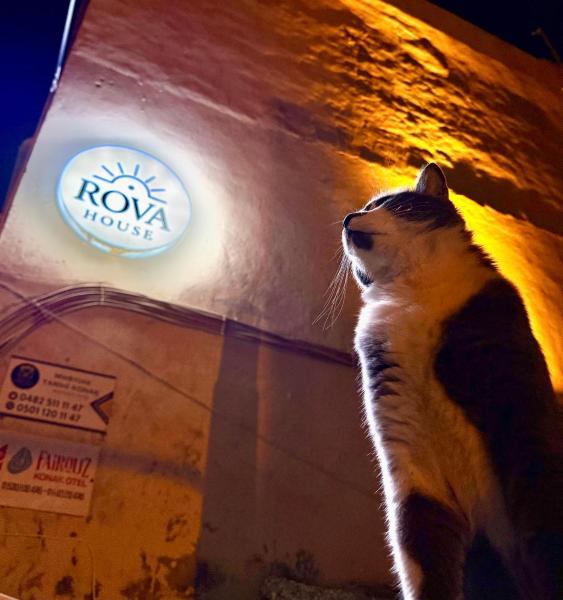 Rova Hostel - Mardin