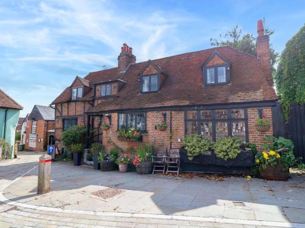 The Old House - Beaulieu