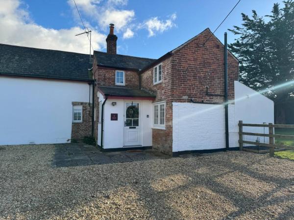 New Close Farmhouse - Castlepoint