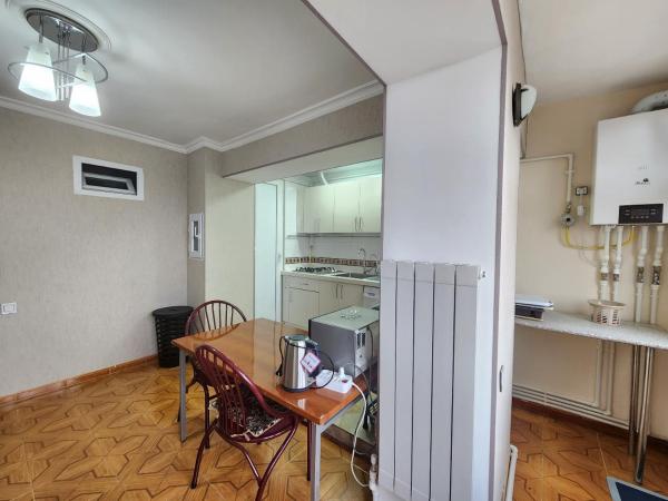 Джульетта в центре города - Azerbaijan