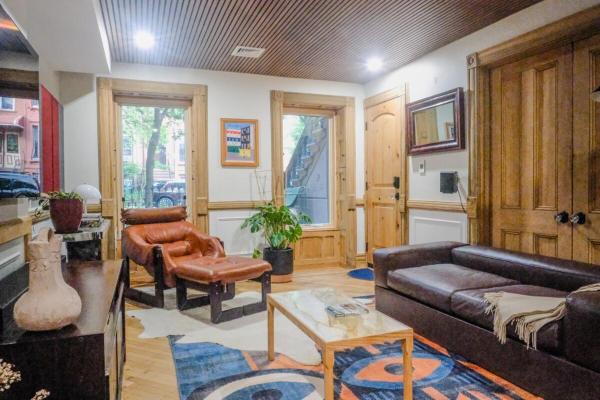 Charming Garden Lvl Brownstone - New York, NY