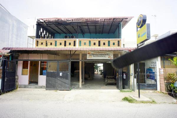 Oyo 94768 Al-hamra Guest House - Medan