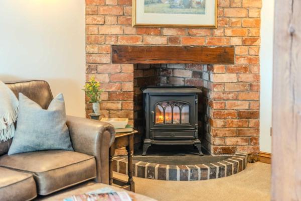 Poplar Cottage - Historic Barn In Dumbleton - Winchcombe