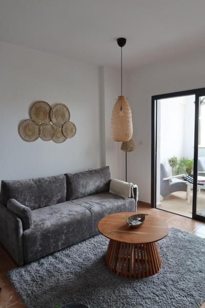 Stay And Nest Casa Liva Holiday Apartments, Pool & Central Paphos Location - Paphos