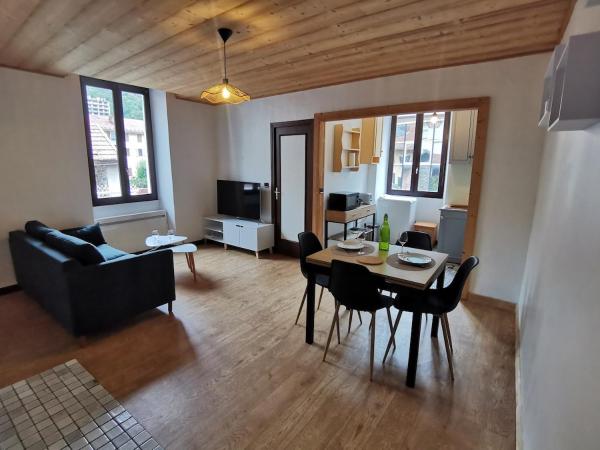 Grand T2 Avec Balcon - Proche Centre Historique - Moutiers