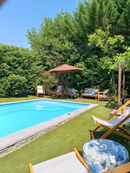 Proche Carcassone Chambre Avec Salle De Bain Et Wc Privée Piscine Salon Et Kitchenette Partagés Avec Voyageurs - Limoux