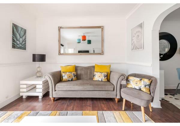 Elegant Flat In A Serene Edinburgh Neighbourhood - Queensferry