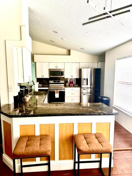 Tropical Paradise - Apopka, FL