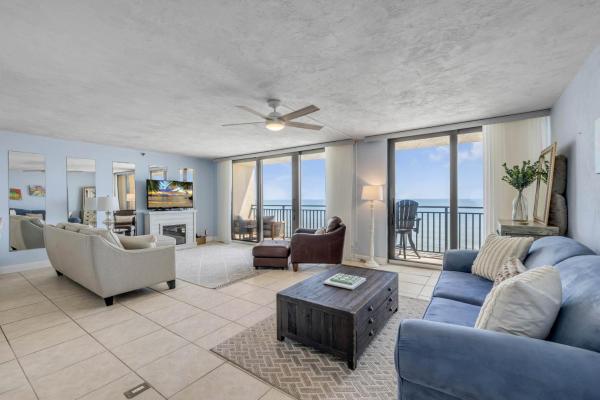 New Listing! Dog-friendly Direct Oceanfront With Private Balcony And Heated Rooftop Pool - New Smyrna Beach, FL