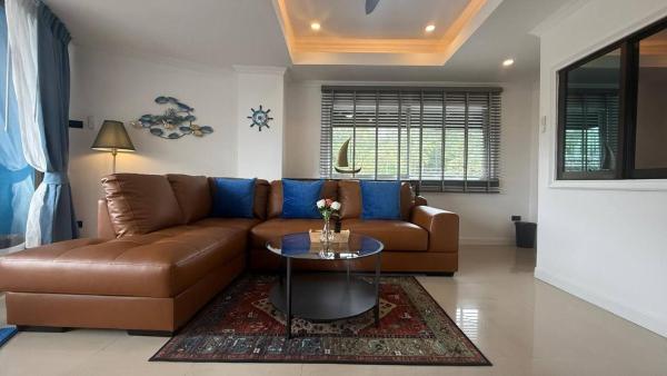 Large 55 Sqm Corner Unit 1 Bedroom Plus 1 Bathroom Walking 1km To Patong Beach - Patong Beach