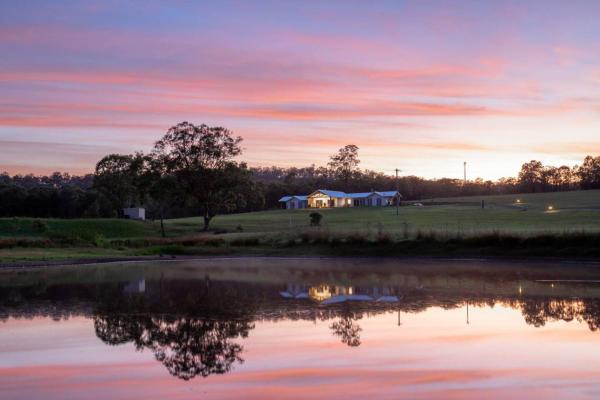 The Semillon Villa At Molly Morgan Wines - Branxton