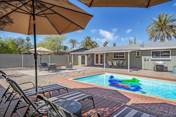 Tucson Oasis By Rather Be Properties - Tucson, AZ