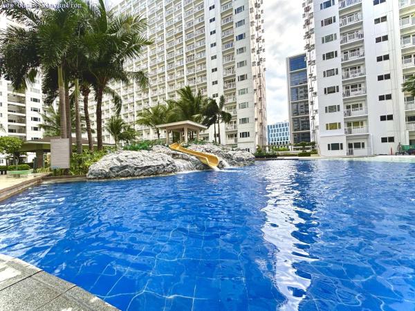 New Oasis Staycation Shore 1 - Manila