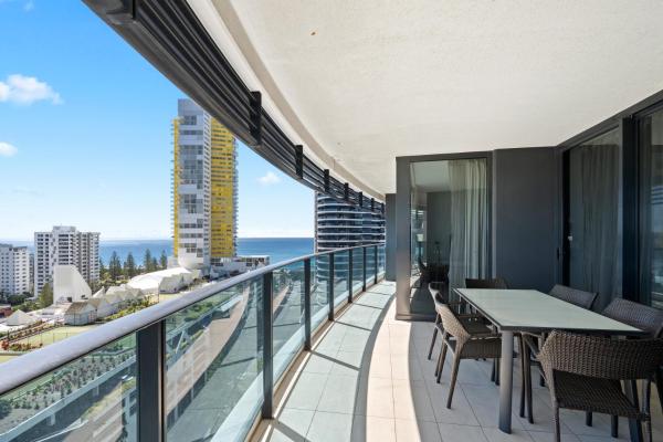 Oracle (2)1403 - Gold Coast