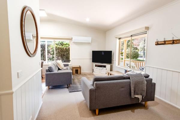 Silver Birches Holiday Village - Unit 4 - Bright