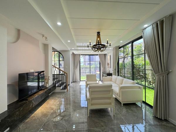 Cabo Villa 3 Bedrooms With Public Pool - Phú Quốc