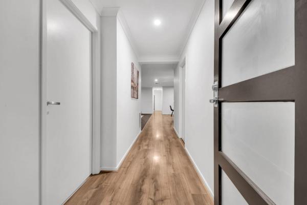 Challans House - Melbourne