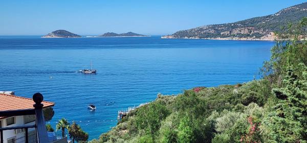 Azure Haven - A Seaside Retreat Surrounded By Nature - Kalkan