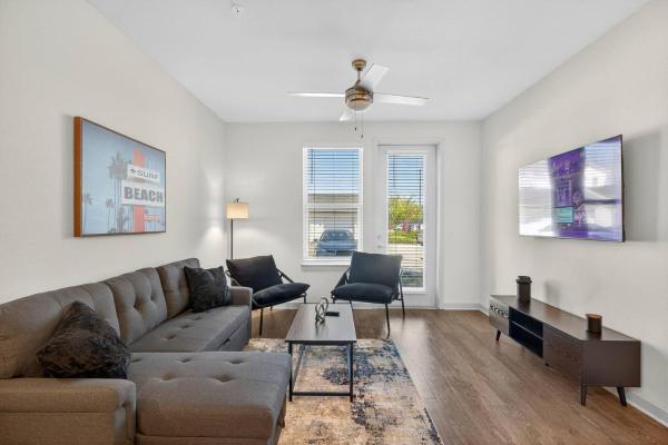 2 Br Apt |King Bed |Pool |Gym| Clse 2 Beach/mayo - Jacksonville, FL