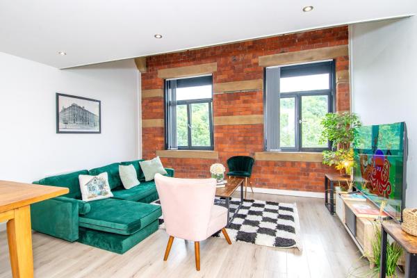 Apartment - Sleeps 4 - Parking - Workspace - Halifax, Royaume-Uni