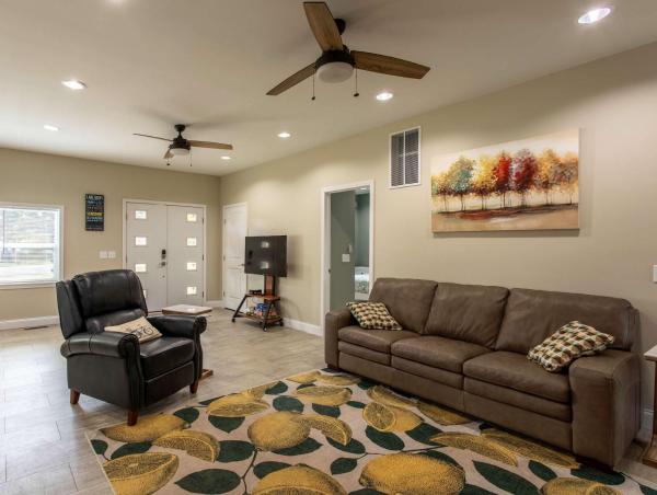3br House By Lake With Bbq Fire Pit & Ev Charger - Mountain Home, AR