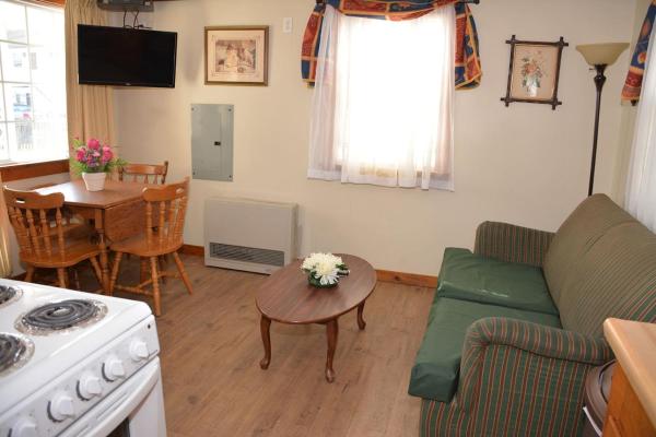 Little Miss Cottages - One Bedroom Cottage - 5 - Old Orchard Beach, ME