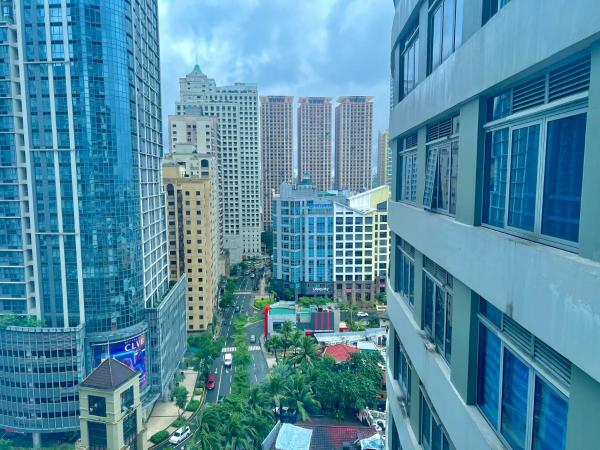 Studio In Eastwood City With Free Pool, Parking & Netflix - Quezon City