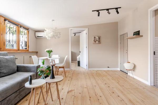 Apartment With Fireplace In Old Tbilisi - Tbilissi