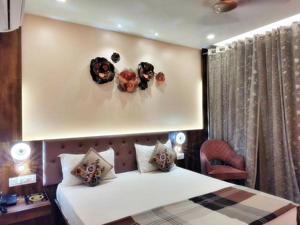 Hotel Luxuria - Ludhiana