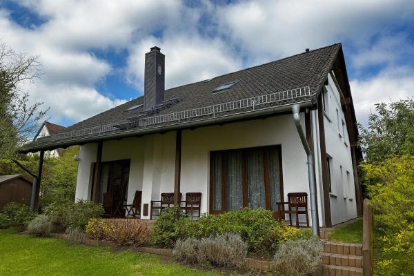 Ferienhaus Lotz Mit Drei Ferienwohnungen In Putbus Auf Rügen - Putbus