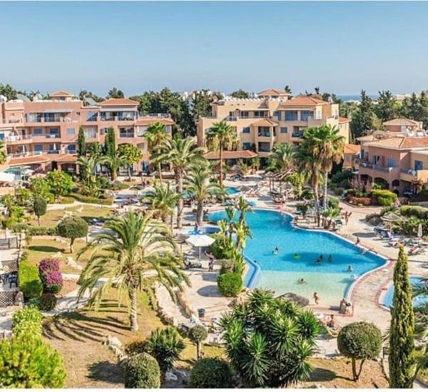 Limnaria Crystal Blue - Kato Paphos