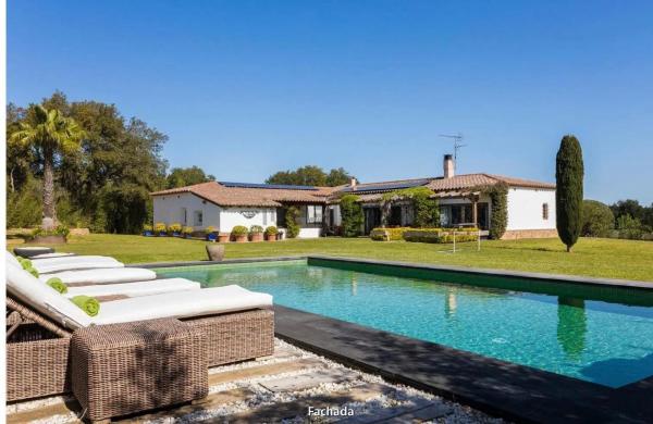 Casa Bali Costa Brava - Peratallada