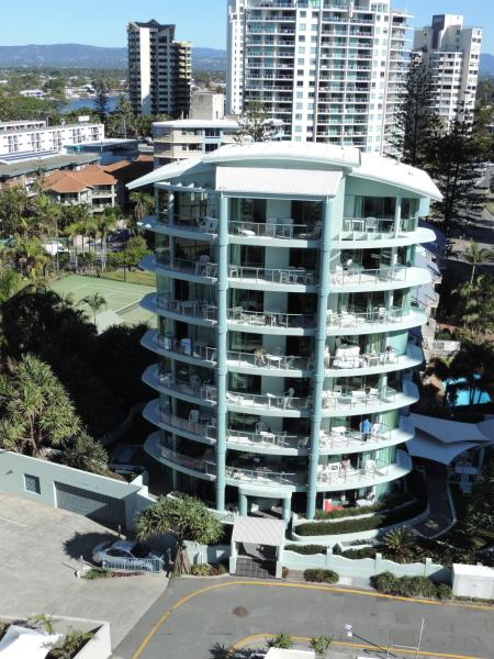 Emerald Sands Holiday Apartments - Broadbeach