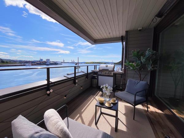 Unmatched Location - Front Row Fjord Apartment - 2 Bedrooms, Fully Equipped - Oslo