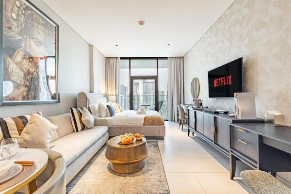 Deluxe Studio Business Bay - Balcony City Skyline Views - Dubai