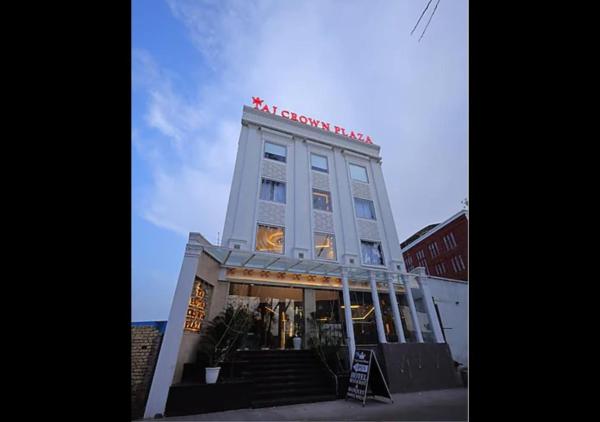 Hotel Taj Crown Plaza - By Bs Group Of Hotels - Agra