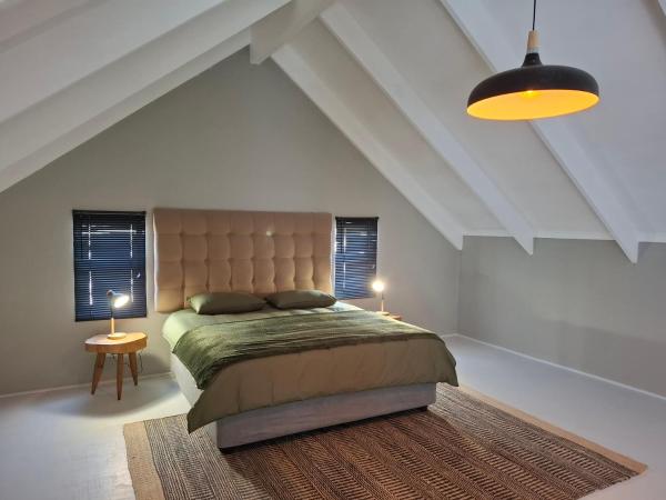 1 Deck Street - Saint Helena Bay