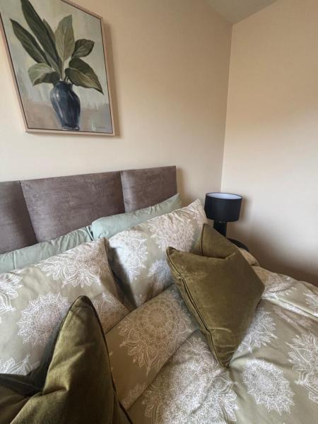 Number Sixteen - Tain