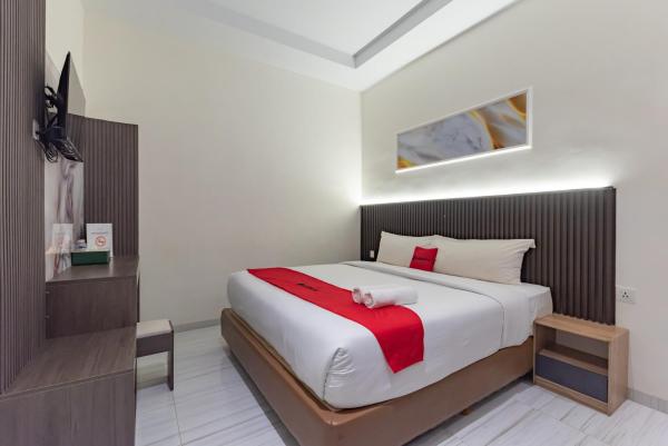Reddoorz Plus Near Sp Plaza Batu Aji Batam - Batam