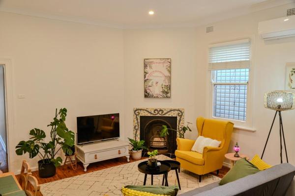 Cozy Newtown Terrace - Rosebery