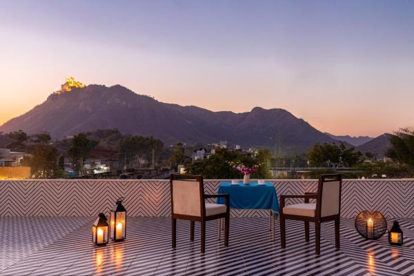 Seasons - A Boutique Hotel-nearby Biological Park - Udaipur