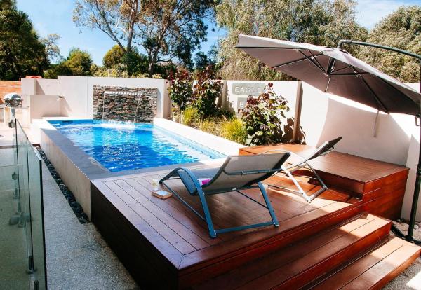 Eagle Bay Beach Retreat - Steps From The Sands - Dunsborough