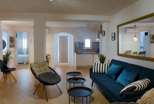 La Casa Del Gallo Alojamientos By Taberna Bolero - Montilla