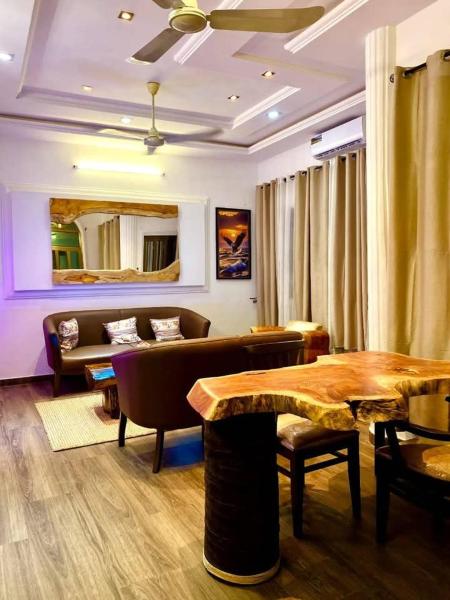 1 Chambre 1 Salon A Cotonou Agla Pylône - Cotonou