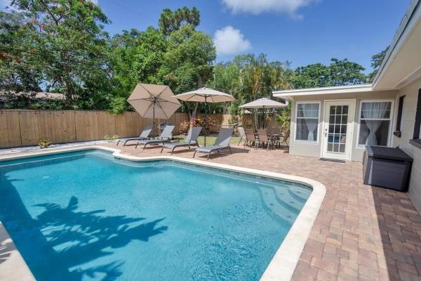 Villa Bella With Heated Pool - Largo, FL