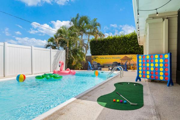 Seminole Shores Private Pool Outdoor Games Wifi - Madeira Beach, FL