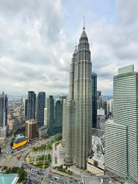 Sky Suites Klcc By Kuala Lumpur Family Room Stay - Kuala Lumpur